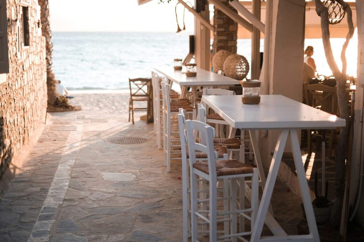 Amalgam Homes Guide to Timeless Taverns and Restaurants in Naxos ...